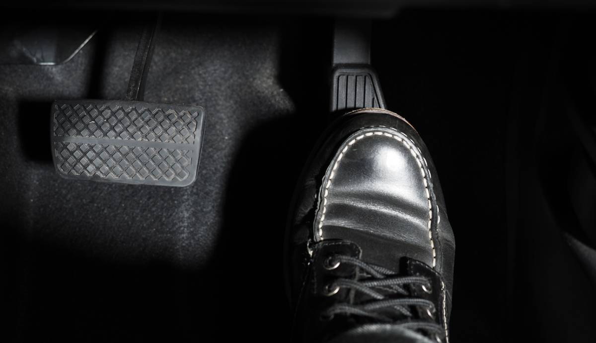 ¿Cuál es el calzado ideal para conducir tu auto? - Blog iúnigo | una ...